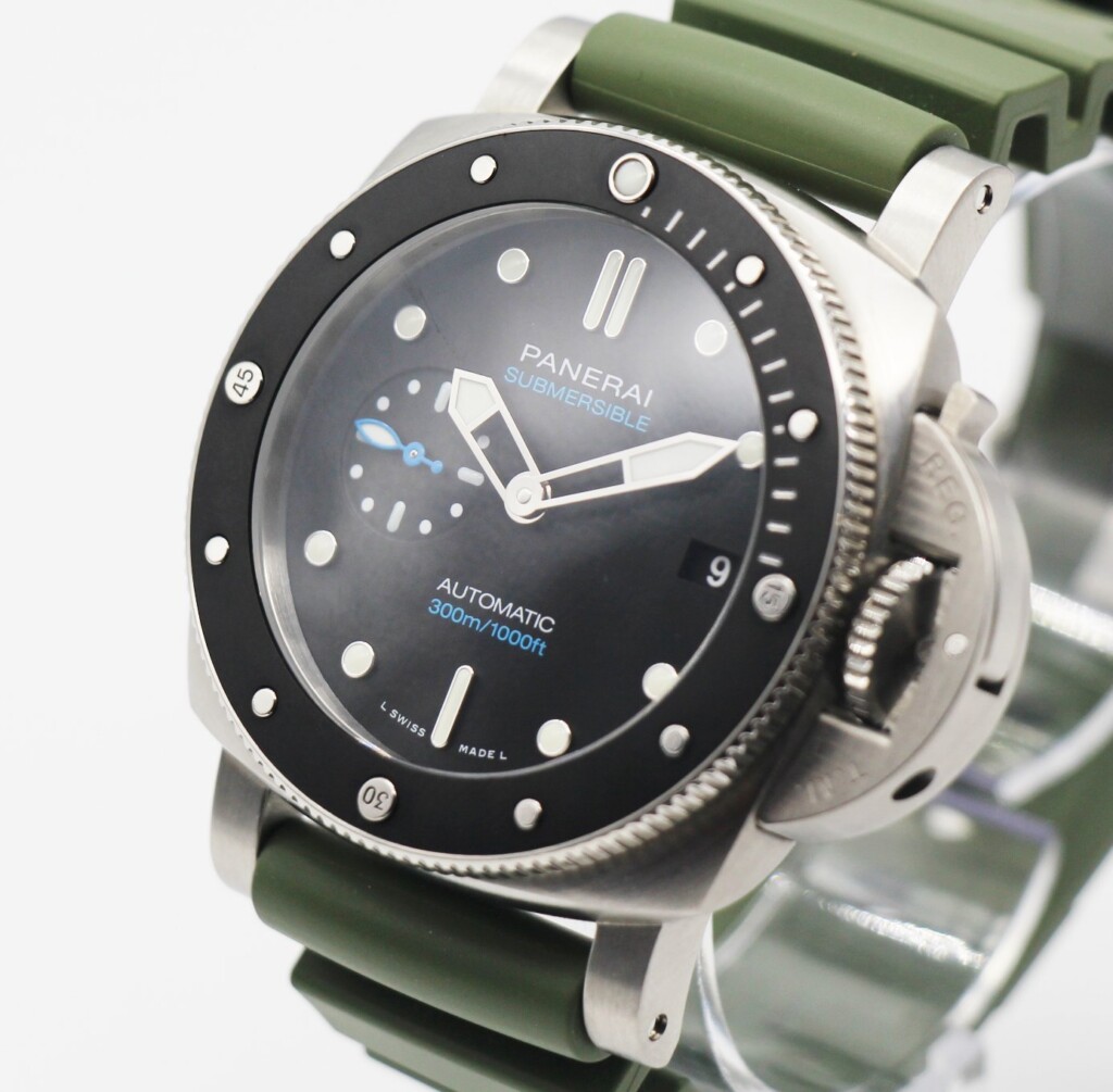 Panerai Submersible 42mm Brushed Steel Black Dial PAM00683 - Luxury ...
